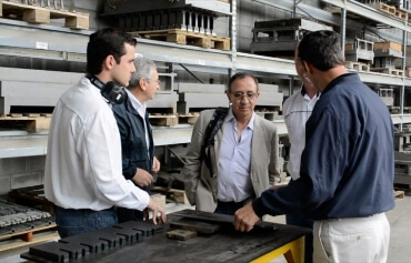 Concrete Product Solutions and Palletizing solutions In India | Colmac